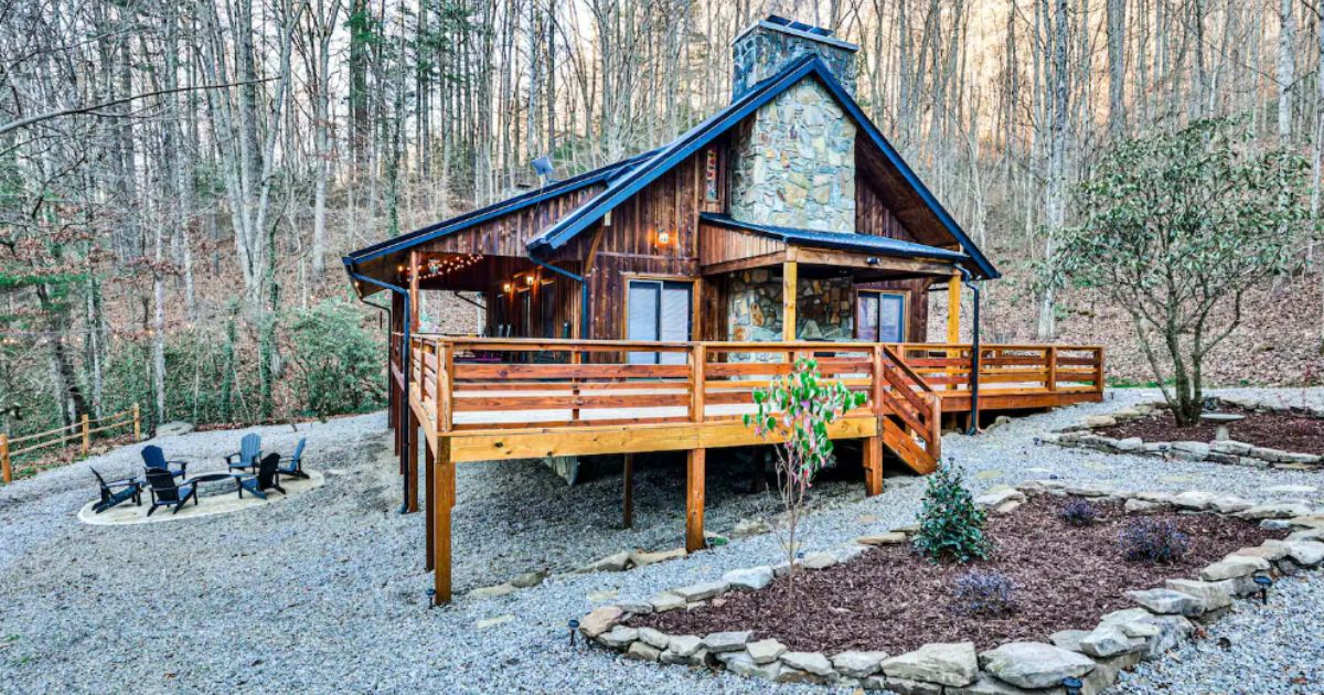Experience The Cabinville Life In This Beautiful Cabin Villa