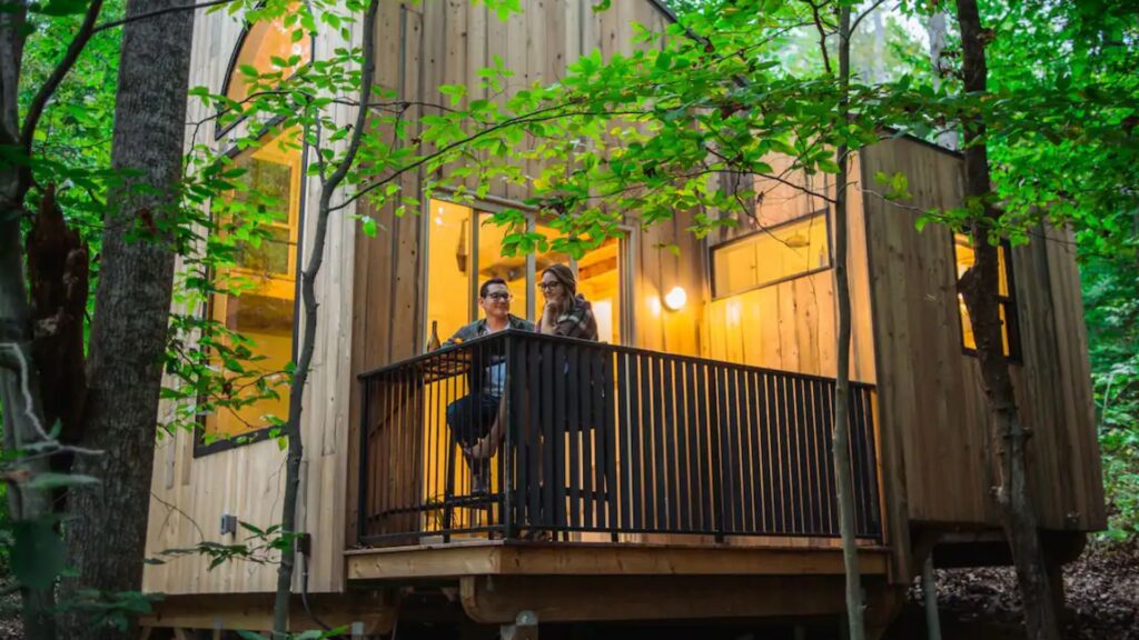 The Nook Is A Cool Treehouse That Makes All The Other Treehouses In The ...