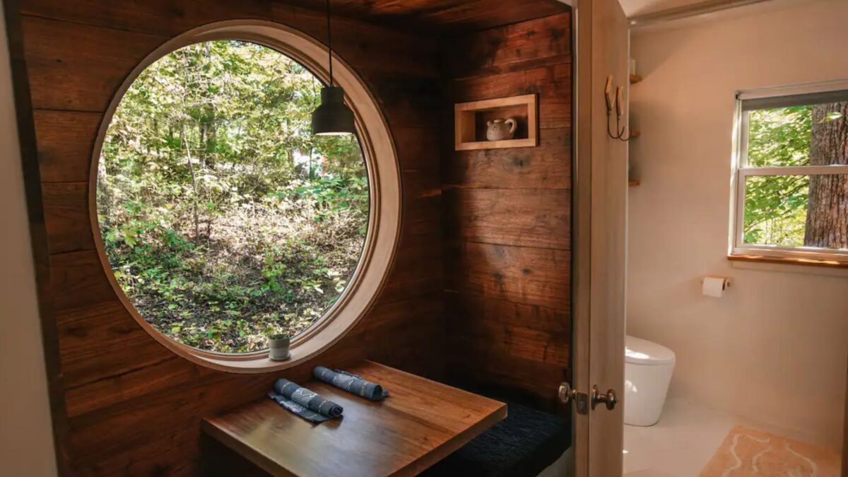 The Nook Is A Cool Treehouse That Makes All The Other Treehouses In The ...