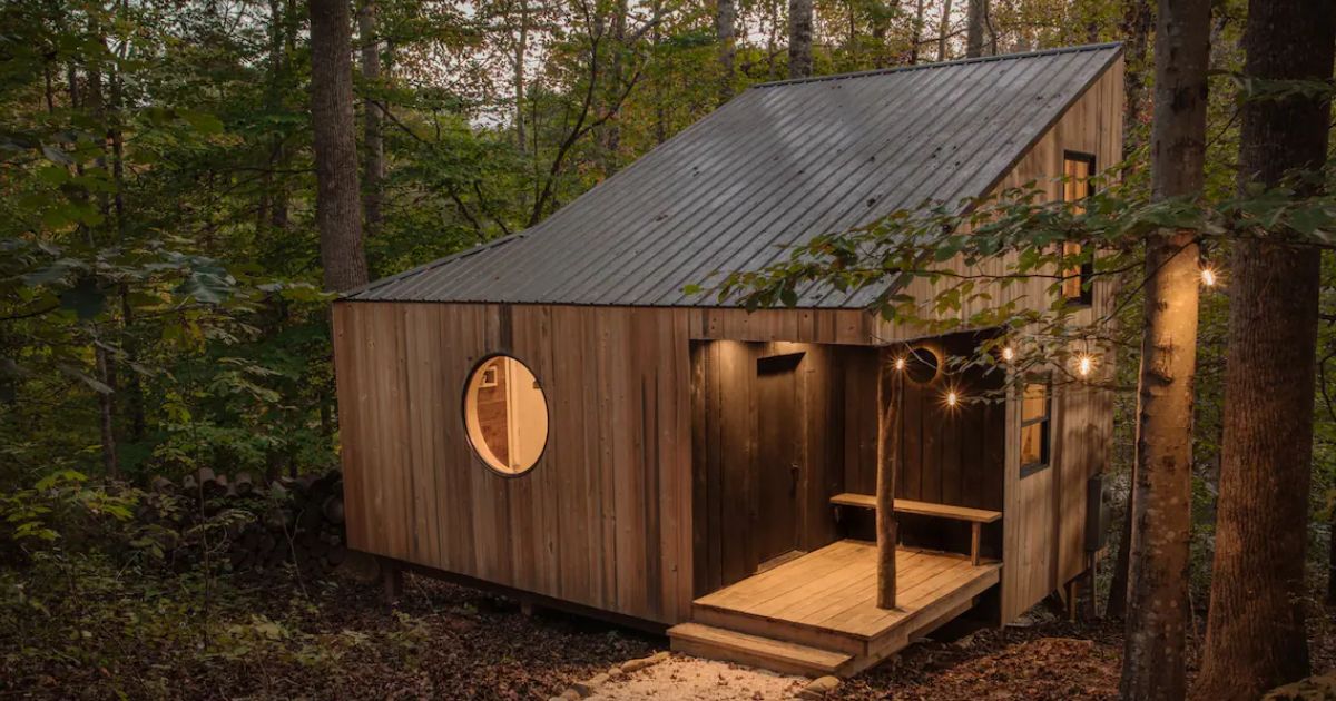 The Nook Is A Cool Treehouse That Makes All The Other Treehouses In The ...