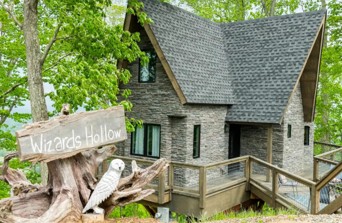 Round Up Your Little Wizards For A Gathering In The Most Magical Harry Potter Inspired Treehouse