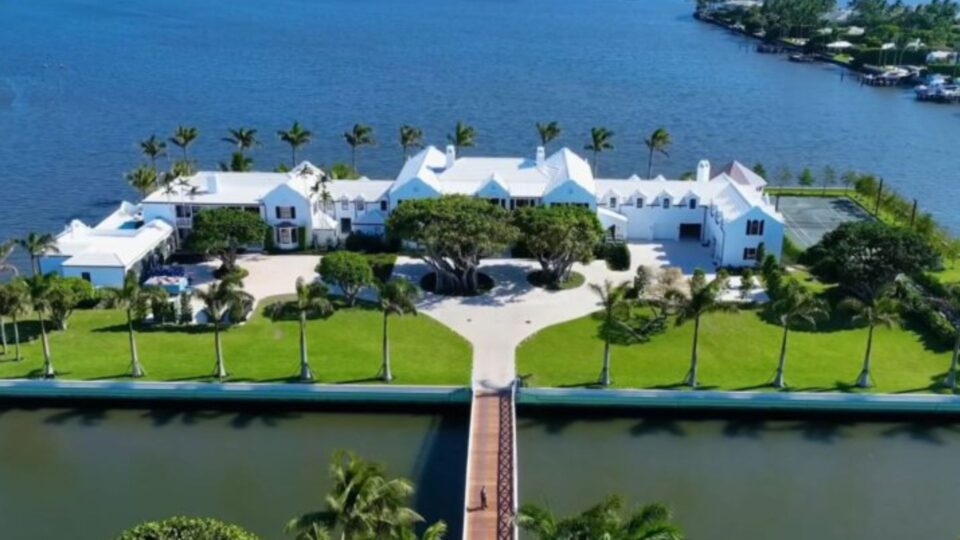The $218,000,000 Worth Island Mega Mansion In Florida Is Redefining Paradise In The Most ...