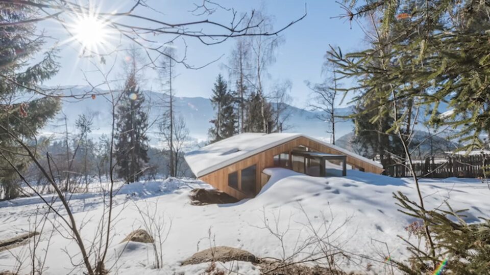 16 Futuristic Homes That Will Change The Way You Think Of The Future