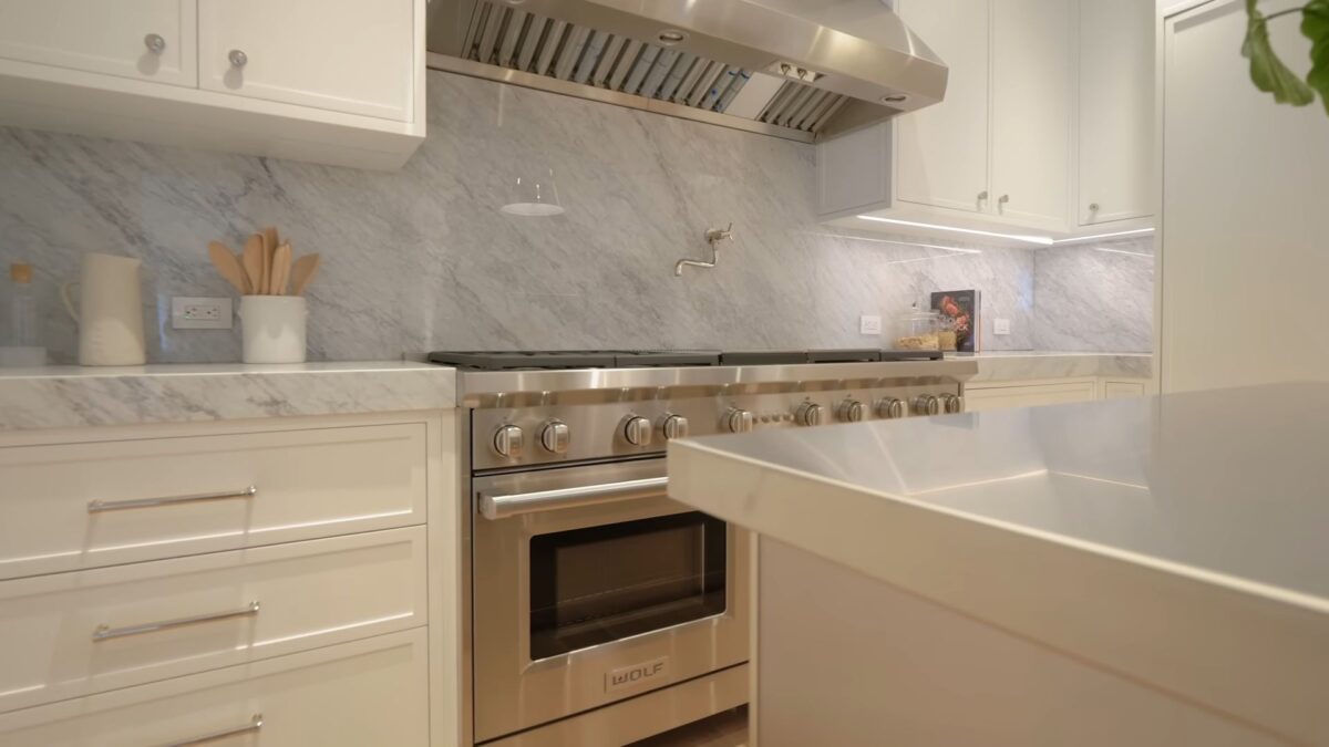 Compared To This $218,000,000 Worth Island Mega Mansion, Paradise Looks ...