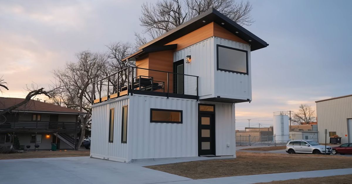 Every Trendsetter Will Love To See This Minimalist Tiny Home