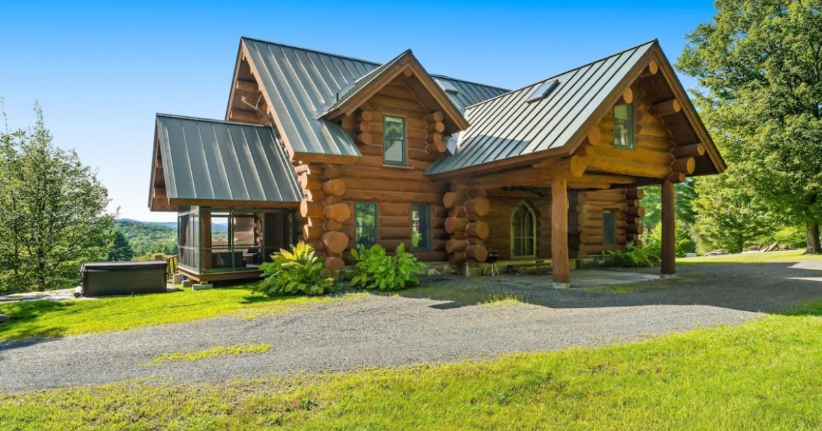 In This Vermont Log Cabin, Spring’s Always Blingin’