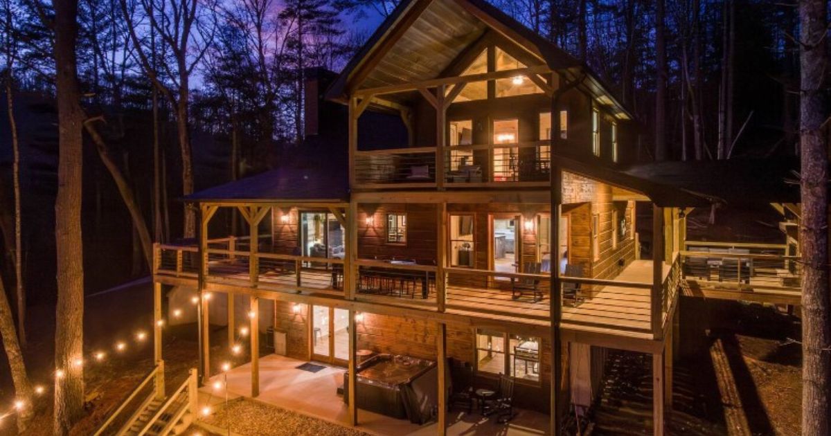 You’ll Love The Log Cabin That’s The Shiniest Star In The Woods Of ...