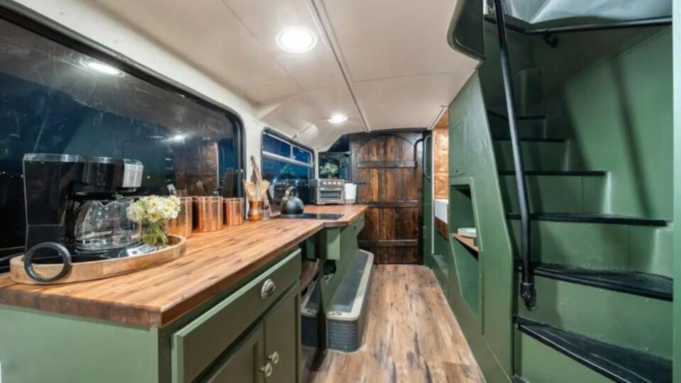 Step Into This Double-Decker Bus House And You'll Feel Like You're On ...