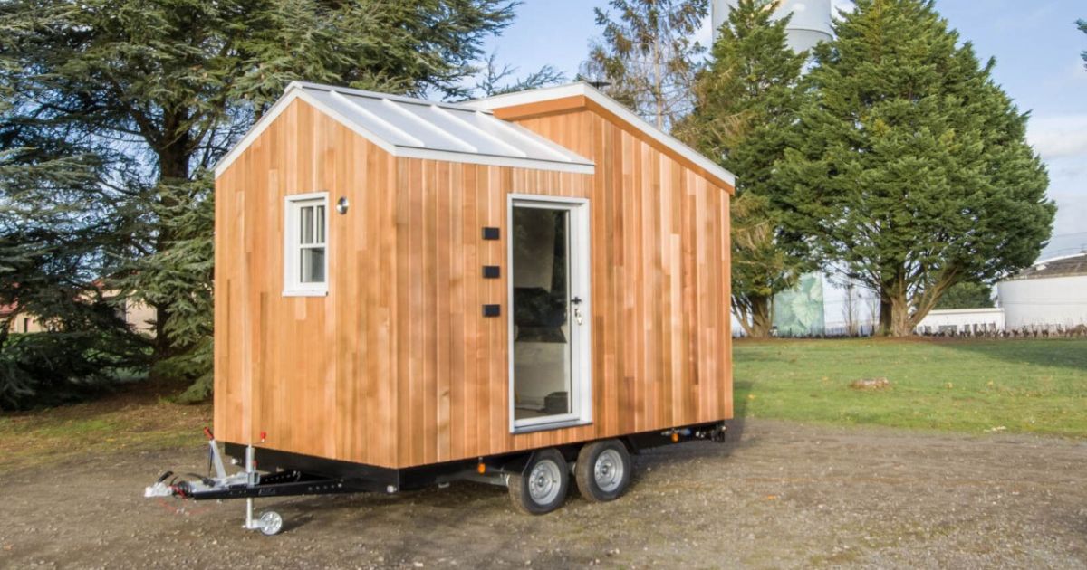 Let Me Introduce You To A Dreamy Tiny House Every Doll Would Love To ...