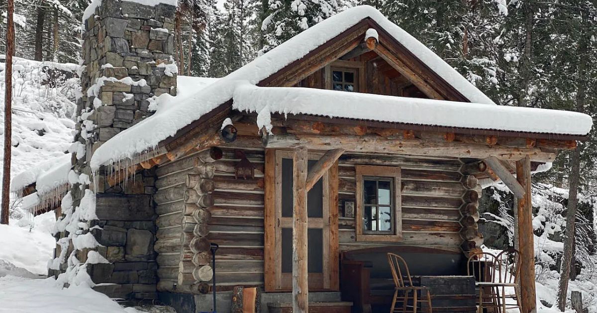 I Finally Found The Cabin From Goldilocks And The Tree Bears And It's ...