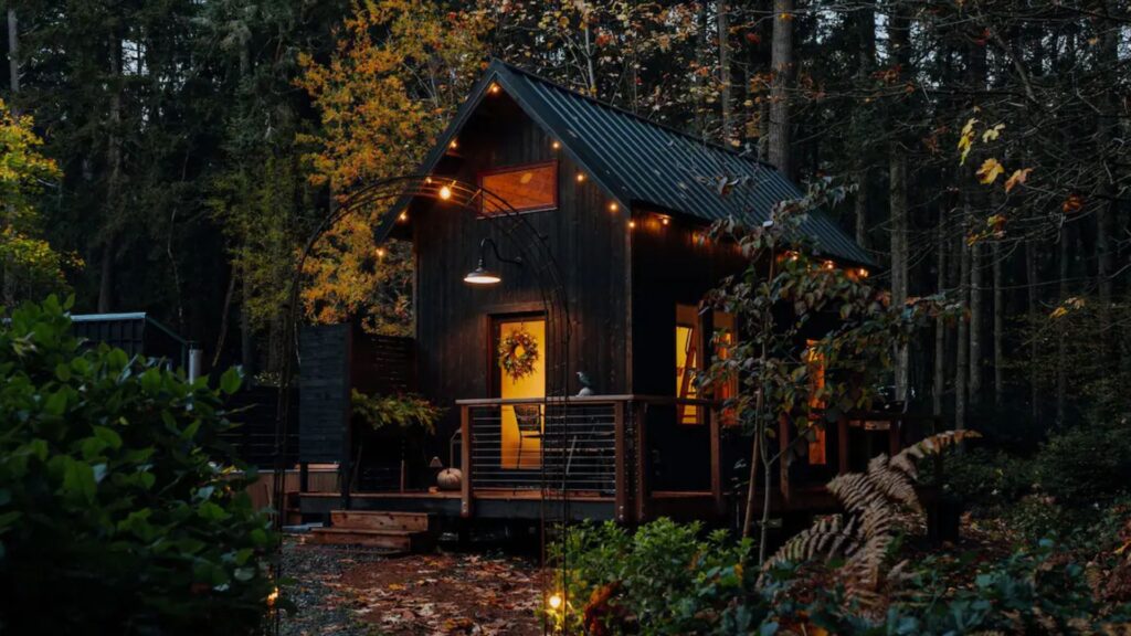 7 Off-Grid Cabins So Magical They’d Have Harry and Frodo Fighting Over ...