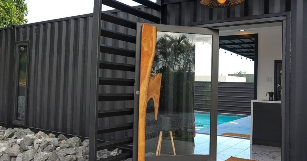 There's Something Incredible About This Container Home And You Won't ...