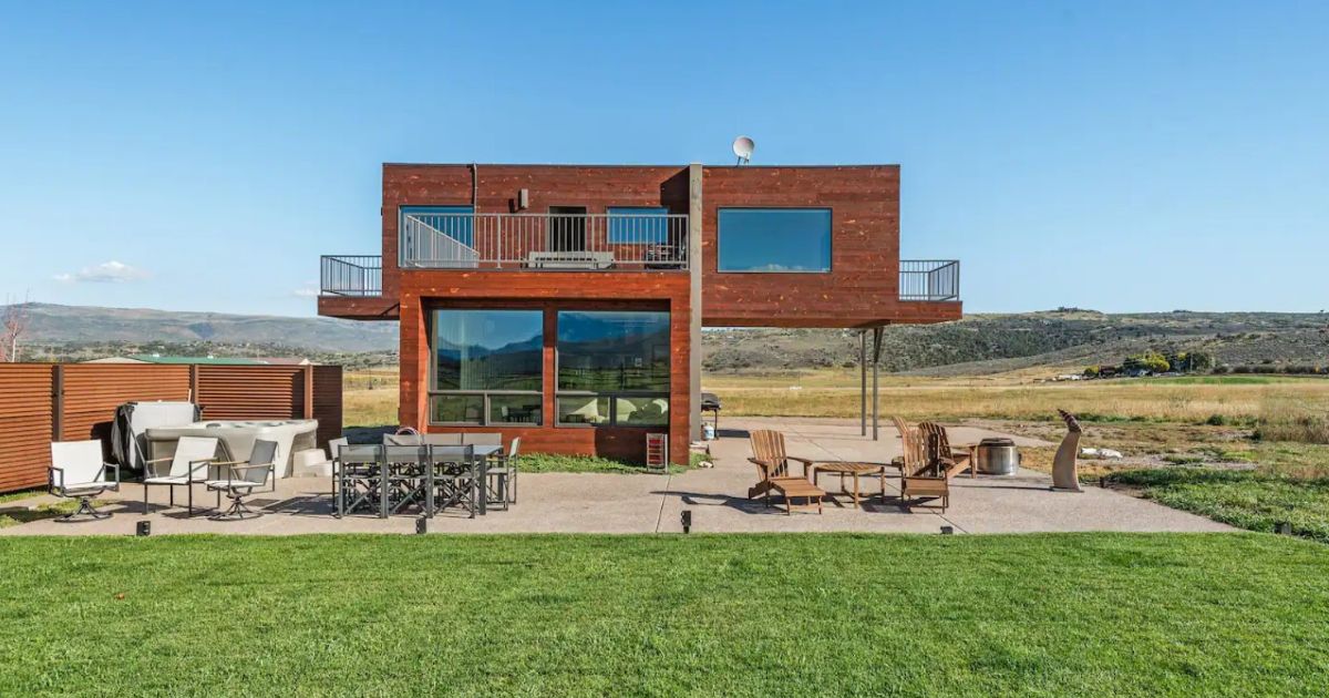 Step Into A Ranch Container Home And Experience The Perfect Blend Of ...