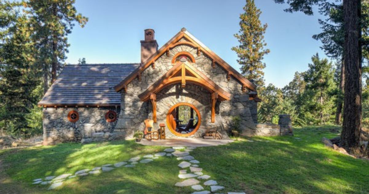 Come See An Oregon Hobbit House Where You Can Feel Like A Real Hobbit