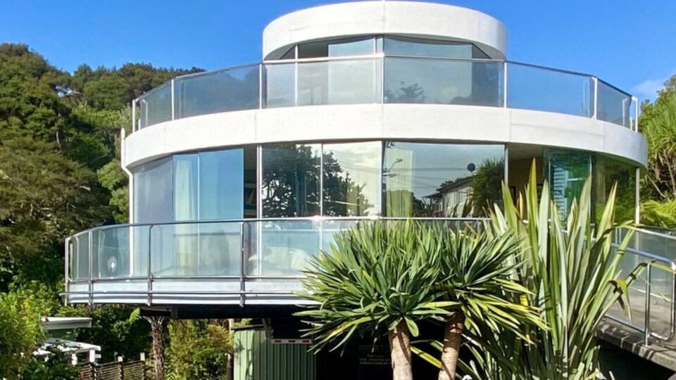 7 Rotating Houses That WIll Make You Spin Right Round