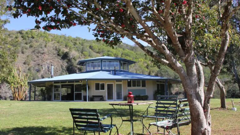 7 Rotating Houses That WIll Make You Spin Right Round