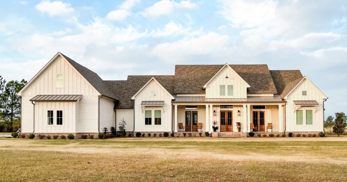 As You Walk Inside This Farmhouse, Prepare To Be Swept Off Your Feet By ...