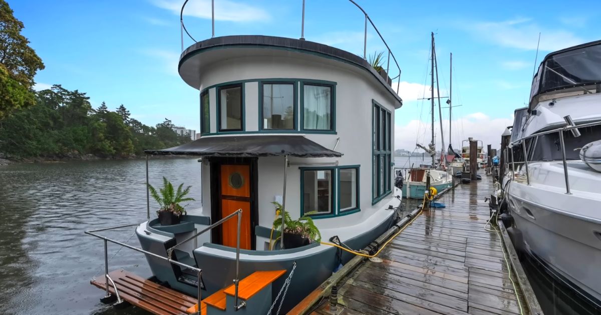6 Floating Houses That Will Make You Dive Into The World Of Unique Builds