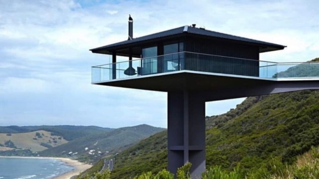 7 Rotating Houses That WIll Make You Spin Right Round