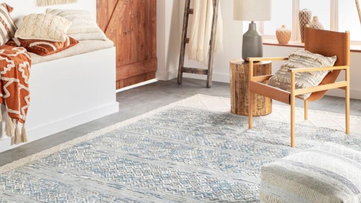 25 Rules For Layering Rugs The Right Way Designers Swear By