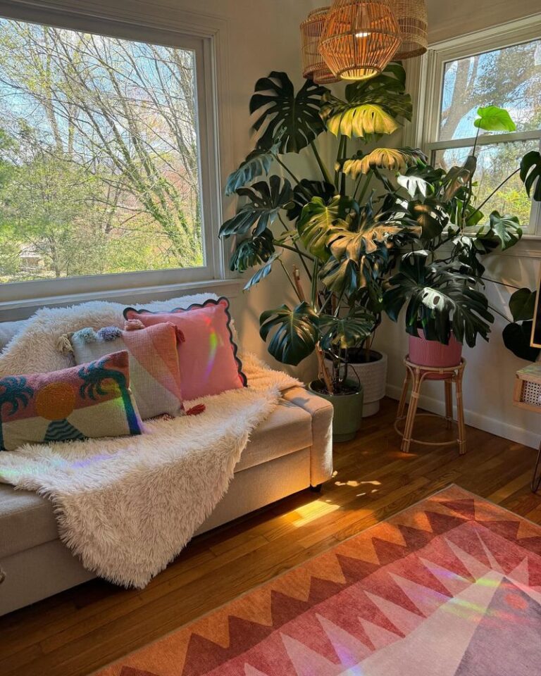 25 Chic Ways To Arrange Houseplants For A Modern Aesthetic