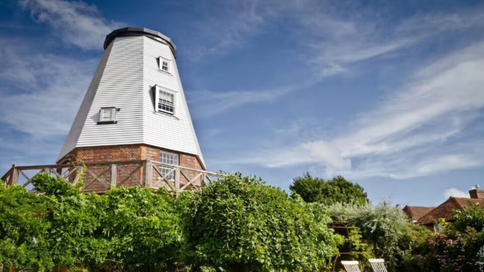 11 Most Remote Homes In The World That Redefine Solitude