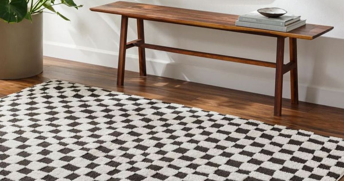 20 Ways To Incorporate The Checkerboard Trend Into Your Home