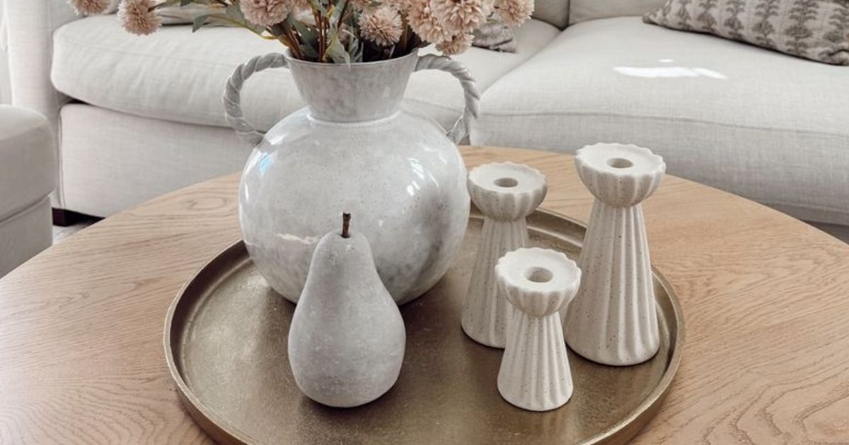 20 Ways To Pull Off "Intentional Clutter," According To Experts