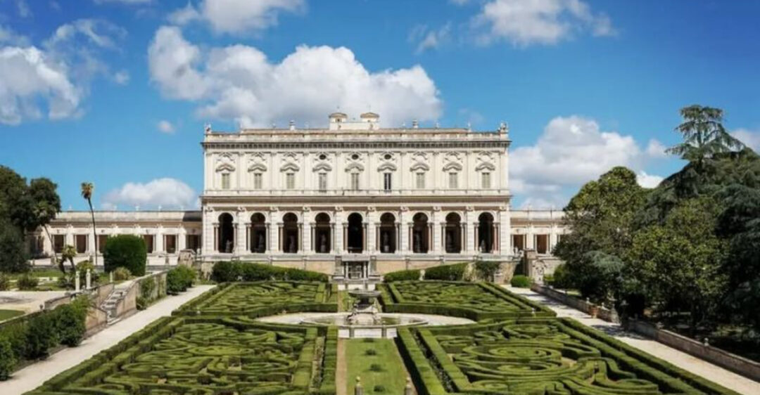 22 Extraordinary Villa Designs Whose Unbelievable Looks Are Bound To ...