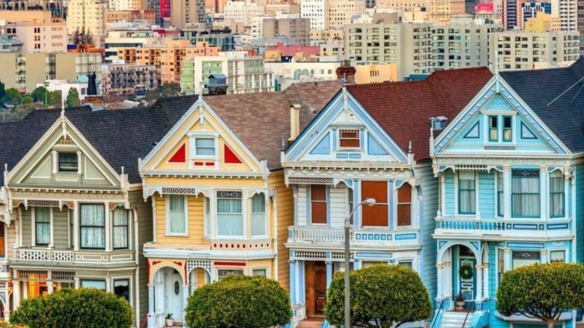 The World's 32 Most Iconic Homes, Revealed