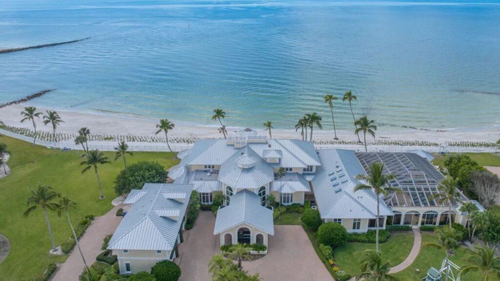 15 World’s Most Extravagant Homes With Unmatched Luxury You Gotta See