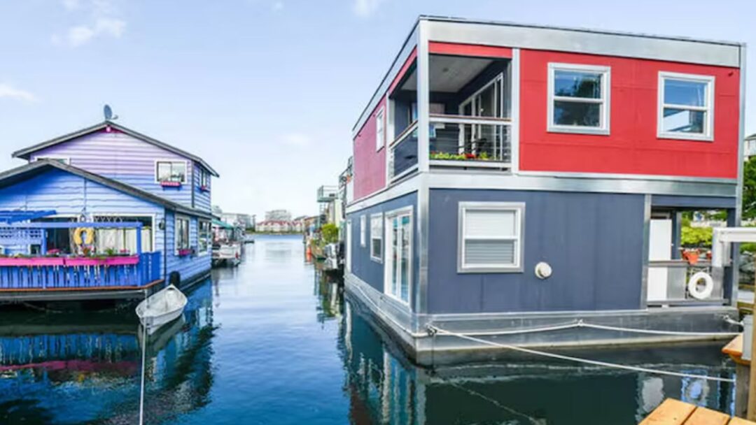 11 Floating Houses That Will Make You Dive Into The World Of Unique Builds