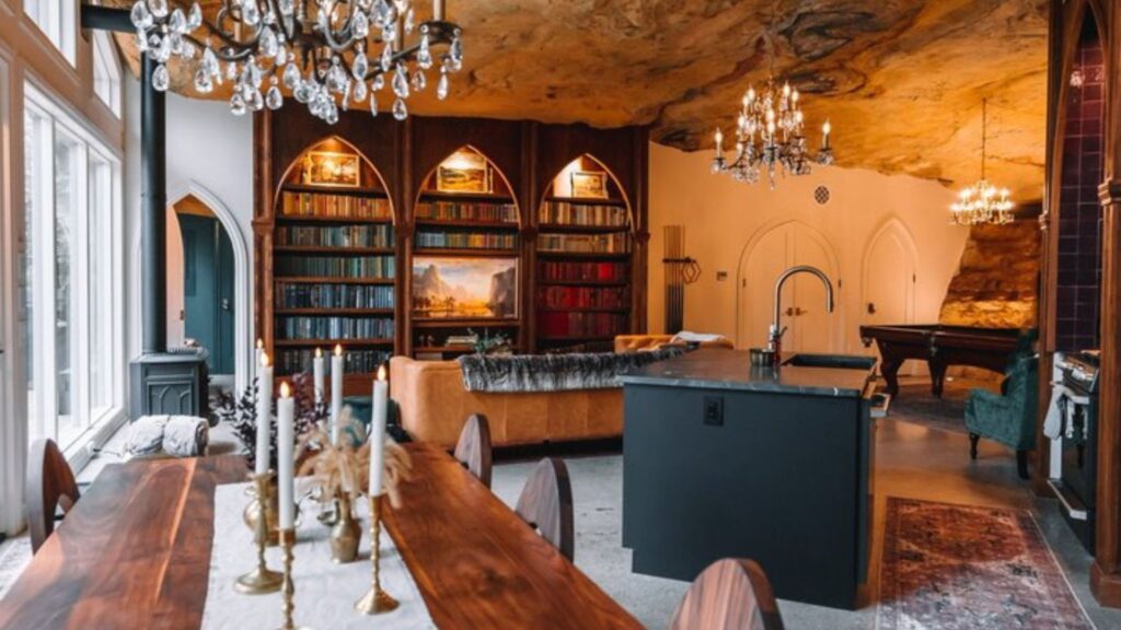 14 Hobbit Homes Look Like The Truly Belong In The Shire