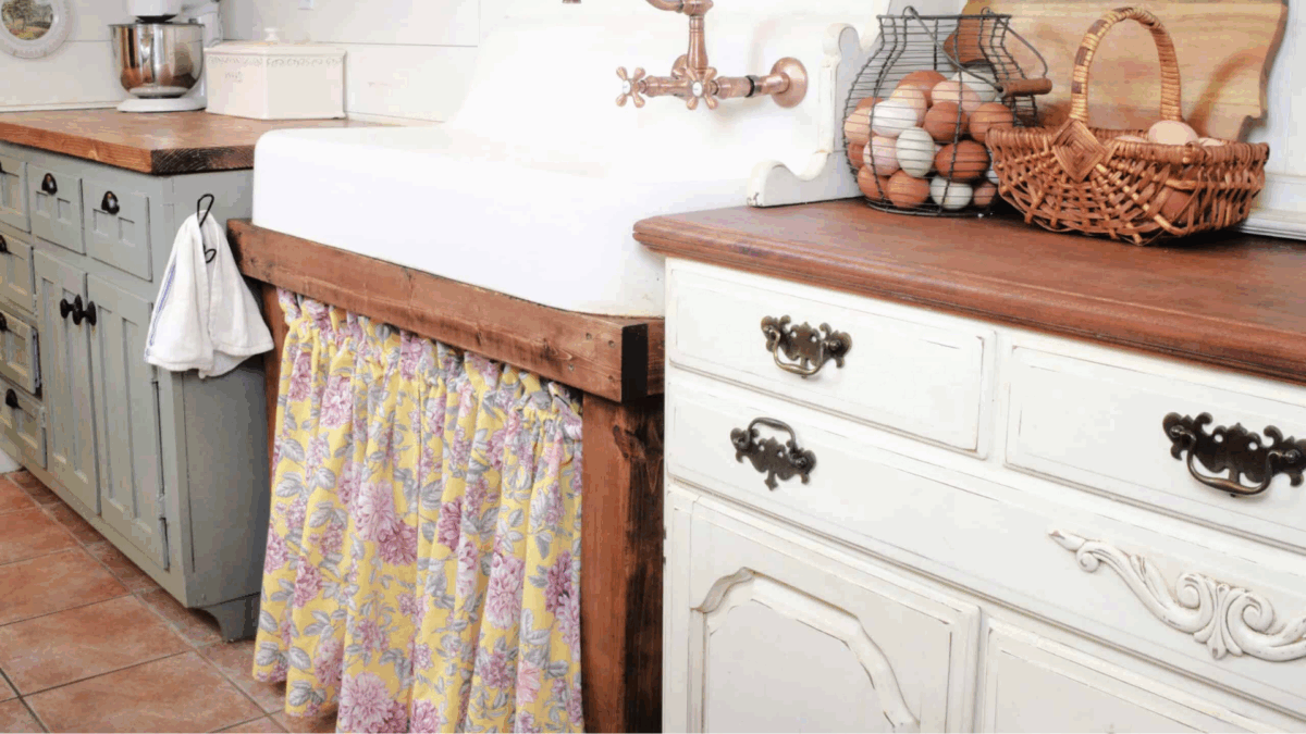 Get Rid Of Cluttered Kitchen Countertops With These 32 Simple Storage ...