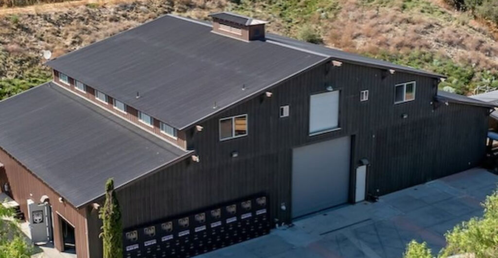 20 Beautiful Barndominium Homes That Mix Rustic Charm With Modern ...