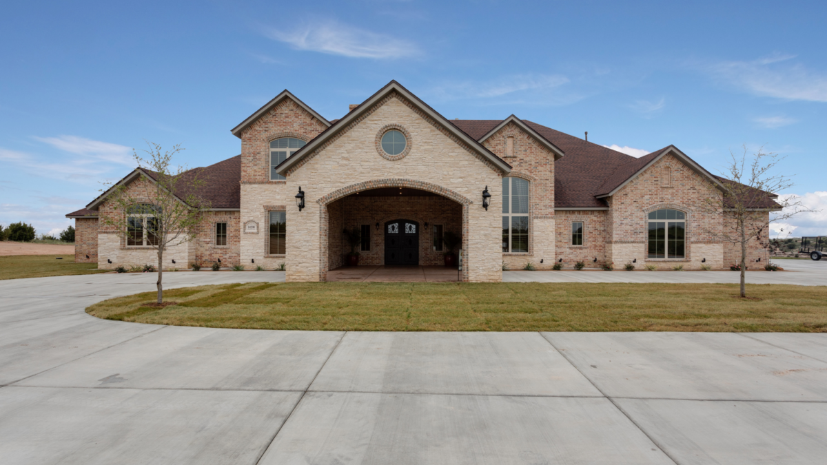 30 Spacious Homes For Multi-Generational Families