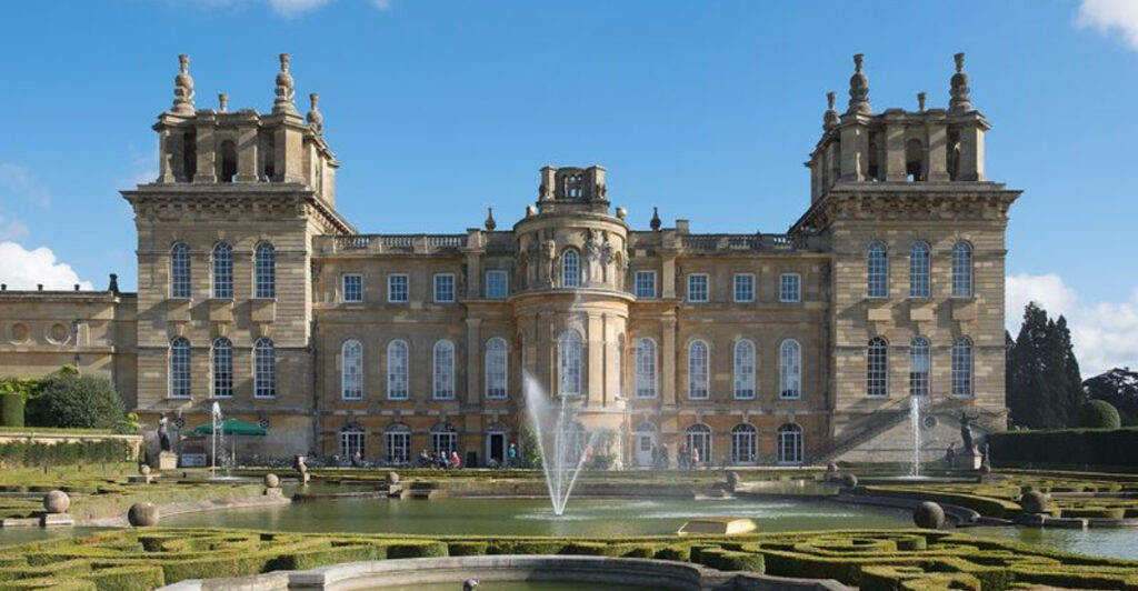 15 Old World Home Styles We're Still Obsessed With