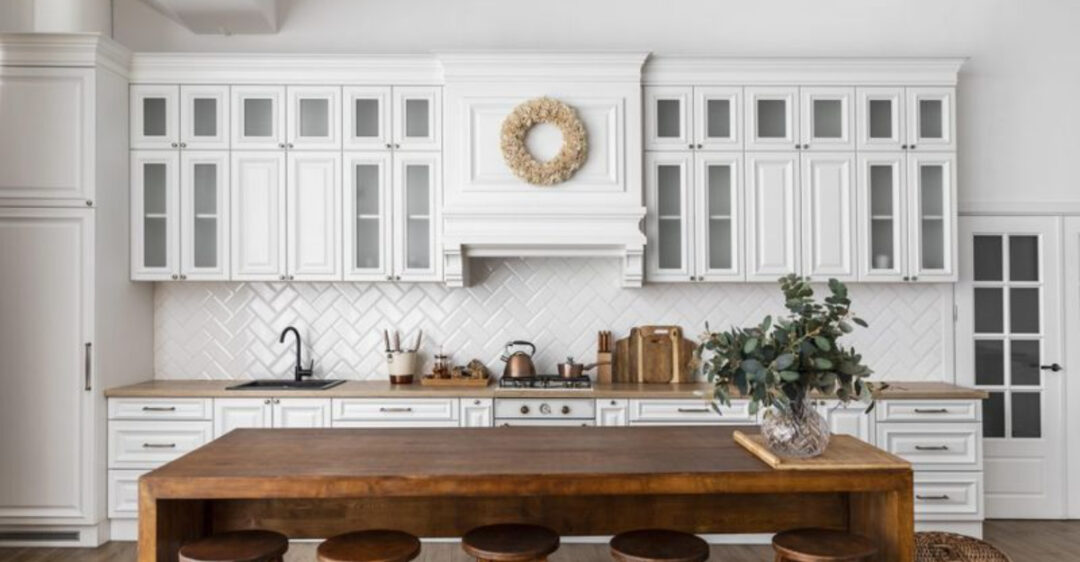 9 Kitchen Trends from the 2000s That Designers Are Rethinking (And 9 ...
