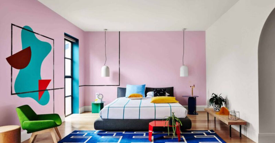 15 Retro Bedroom Décor Ideas From Every Decade