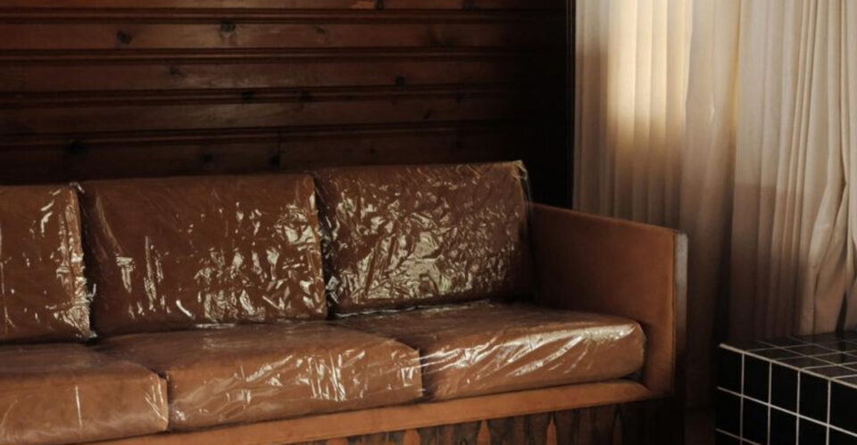 10 Household Items to Ditch After 60 And 5 You Shouldn't Have Had In ...