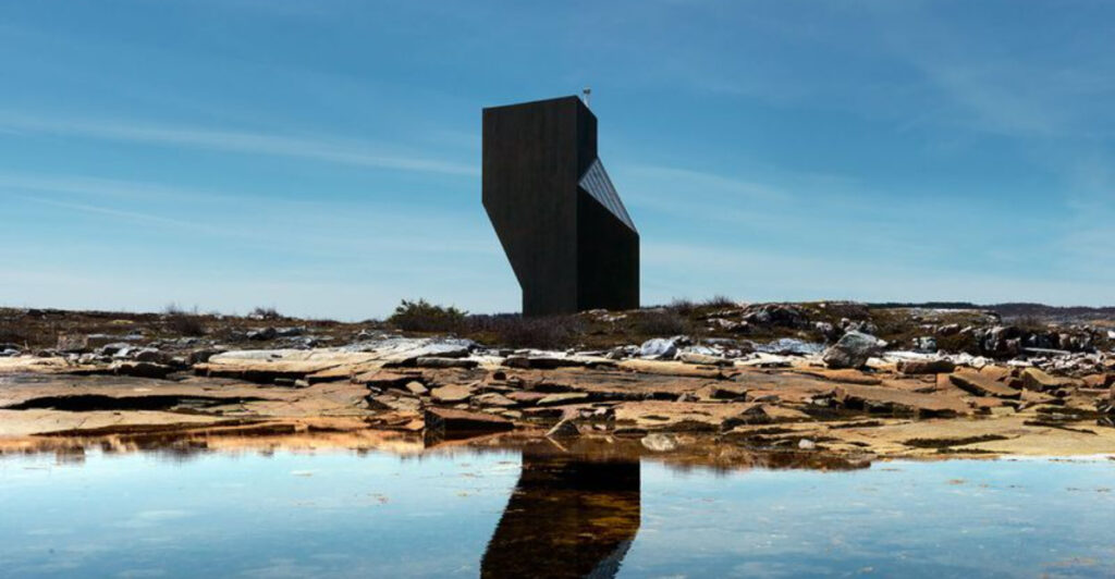 14 Beautiful Tower Houses That Redefine Vertical Living